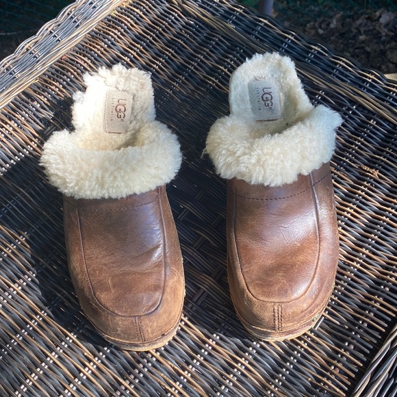 UGG | Shoes | Copy Y2k Ugg Leather Shearling Clog Mule | Poshmark